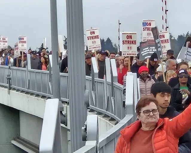 boeing workers rally during strike mid october – The Worker Newspaper